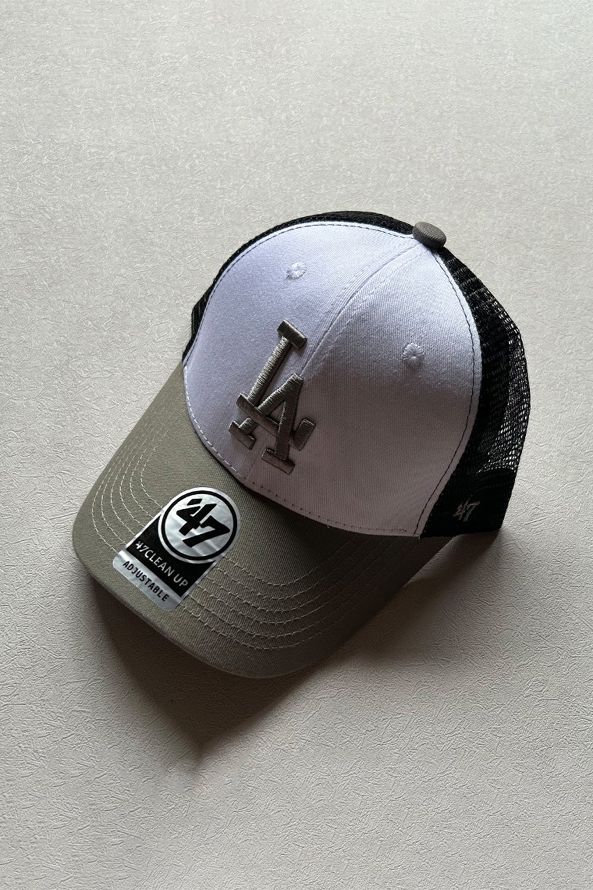 Grey & White LA Embroidered Mesh Cap - S24 - MCP144R – Sclothers